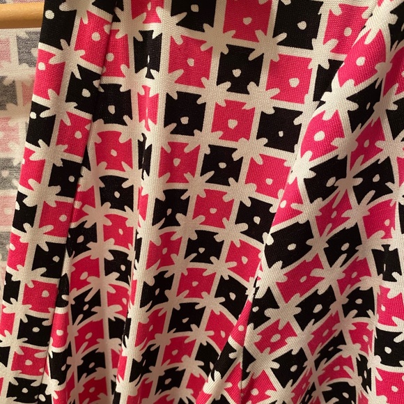 Diane Von Furstenberg | Dresses | Classic Dvf Wrap Dress Great Spring ...